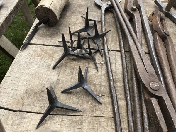 Caltrop : Replica - Trimontium Museum